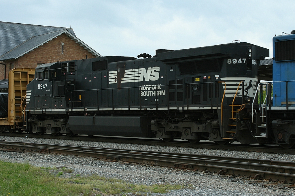 NS 8947
